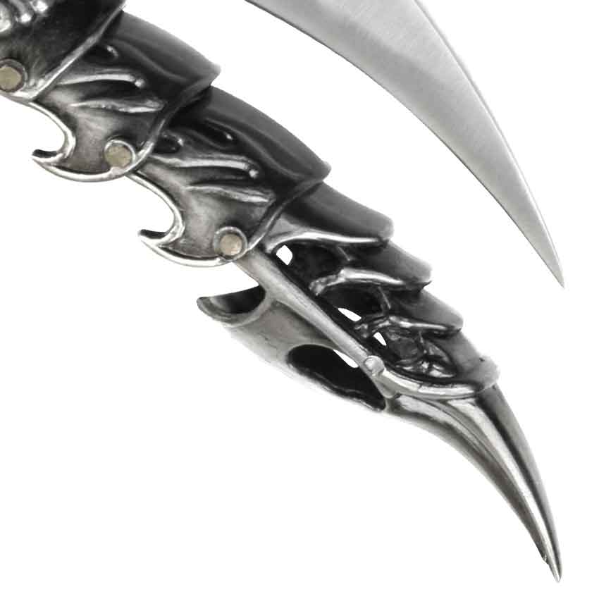 Silver Bladed Finger Armor - Buying a Sword